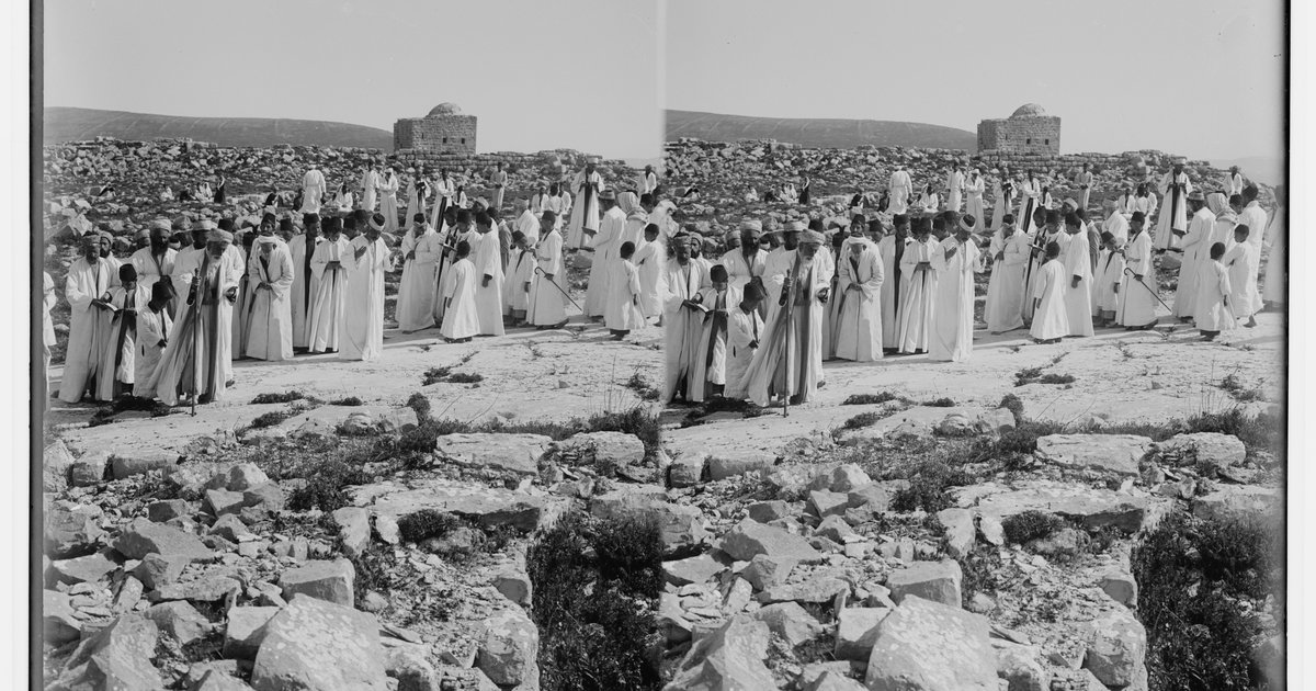 ‘Pilgrimage on the Rock Moriah’ by Lewis Larsson, John D. Whiting (1917 ...