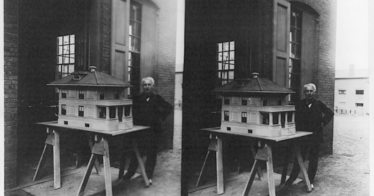 Thomas Edison with a Model of His Concrete House (ca. 1911) | Public ...